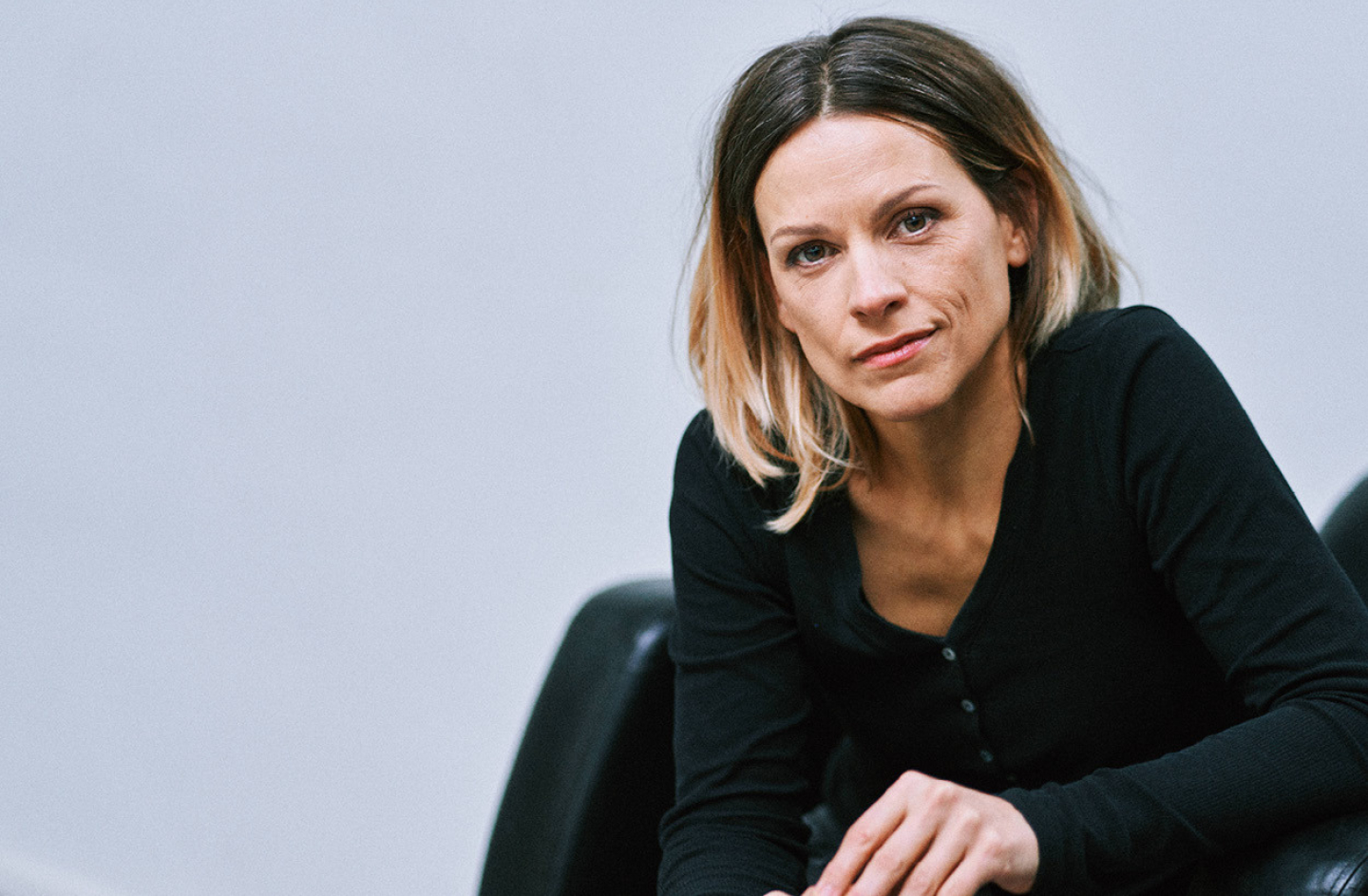 Markant | 'Het Smelt' en 'Holly', straffe films van Veerle Baetens en…